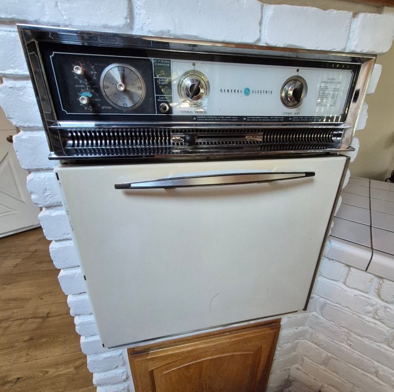 Whole House Building Supply & Salvage
